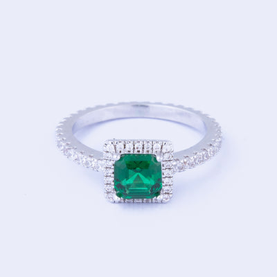 Classic Emerald Ring – Platforms
